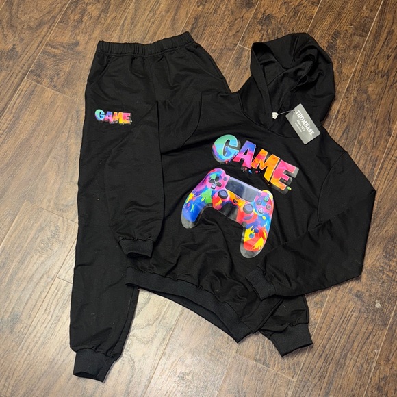 thombase | Matching Sets | Kids Black Game Controller Matching Set ...